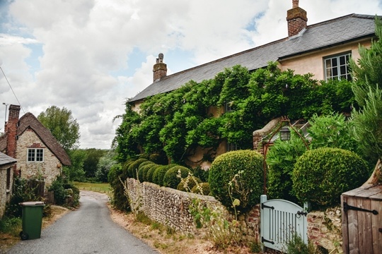 Exploring Amberley village, the Pearl of Sussex