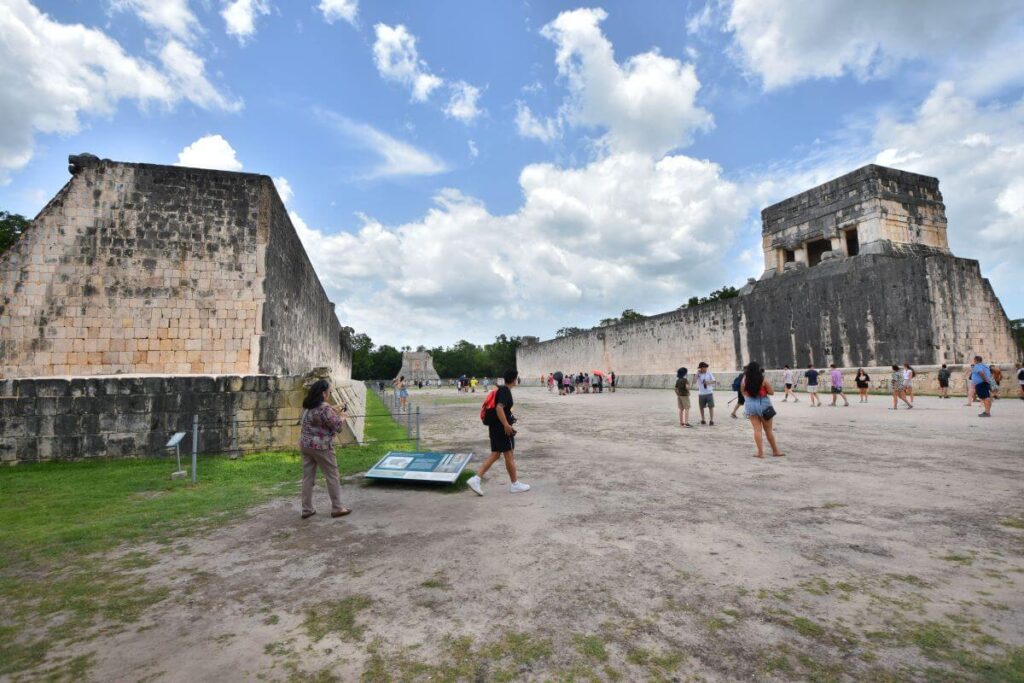 The Truth About Chichen Itza: Mexico's Wonder of the World - Travel ...