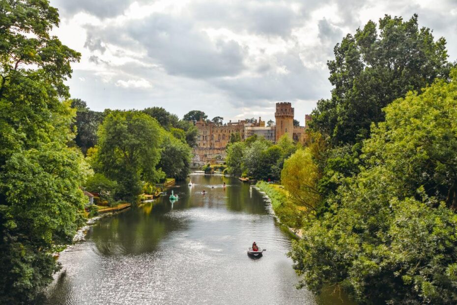 Beyond the Castle: A Guide to Wonderful things to do in Warwick