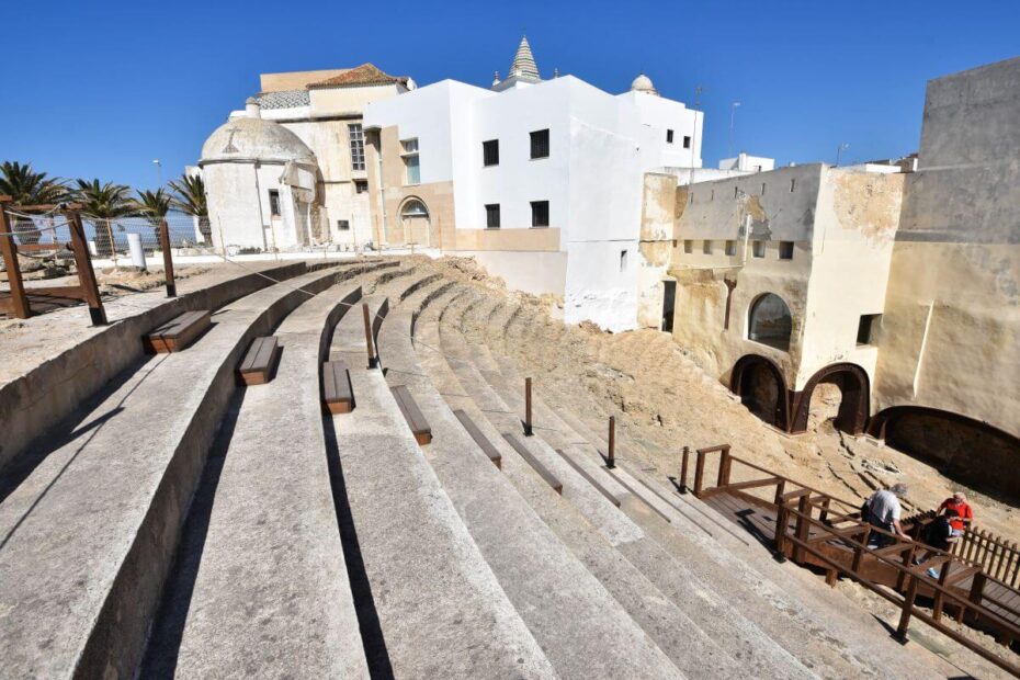 Discover Spain's Oldest City: 15 Unmissable Things to Do in Cadiz