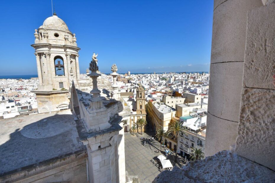 Discover Spain's Oldest City: 15 Unmissable Things to Do in Cadiz