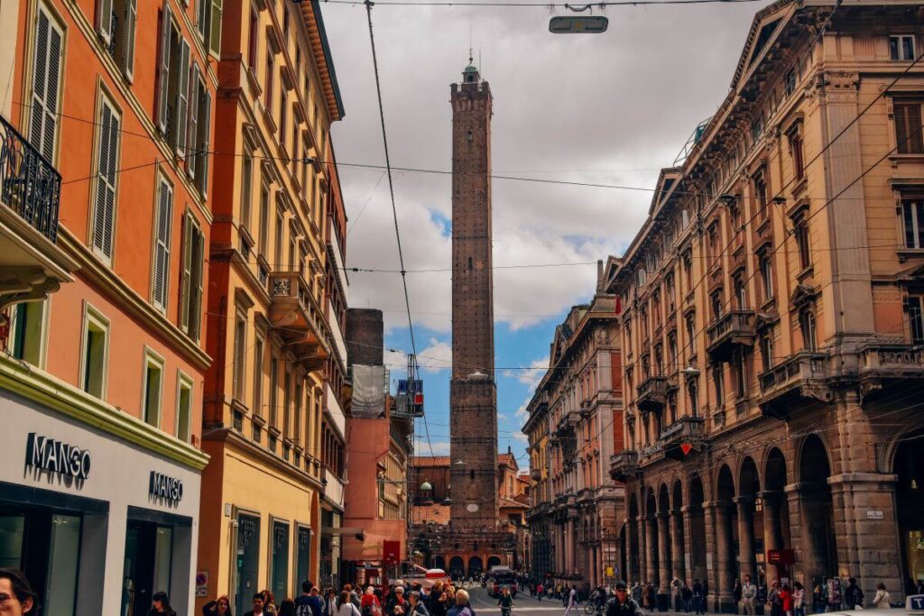 Think You Know Bologna? 13 Amazing Things to Do in Bologna - Travel ...