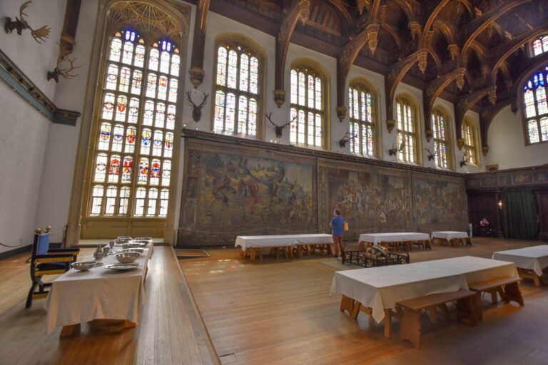 21 Hampton Court Palace Facts That Will Change How You See British ...