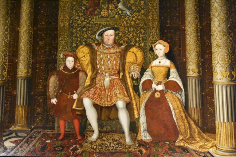 21 Hampton Court Palace Facts That Will Change How You See British ...