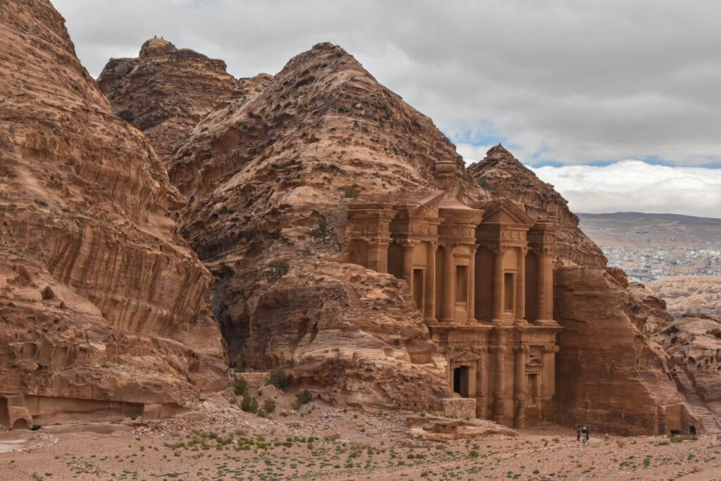 21 Petra Jordan facts That Explain Its Global Obsession - Travel Done ...