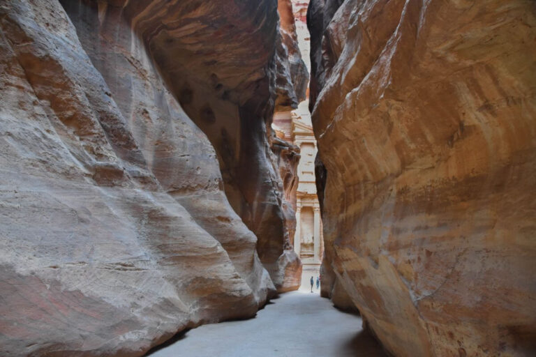 21 Petra Jordan facts That Explain Its Global Obsession - Travel Done ...