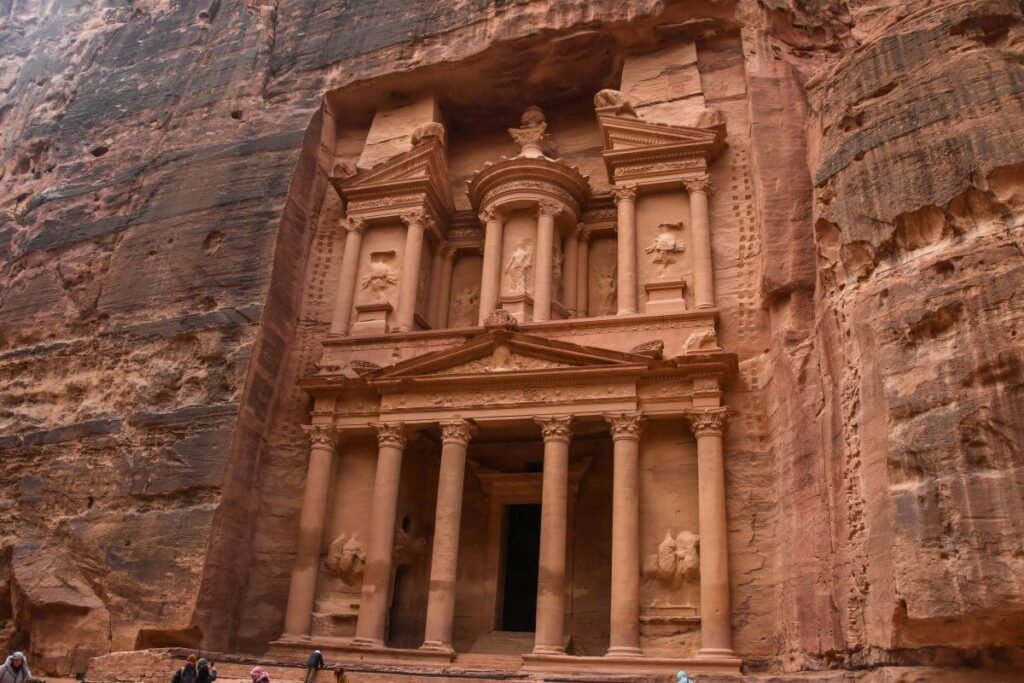 21 Petra Jordan facts That Explain Its Global Obsession - Travel Done ...
